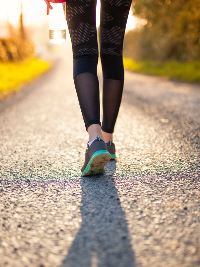 Los 5 beneficios al realizar caminatas - Infobae Stories